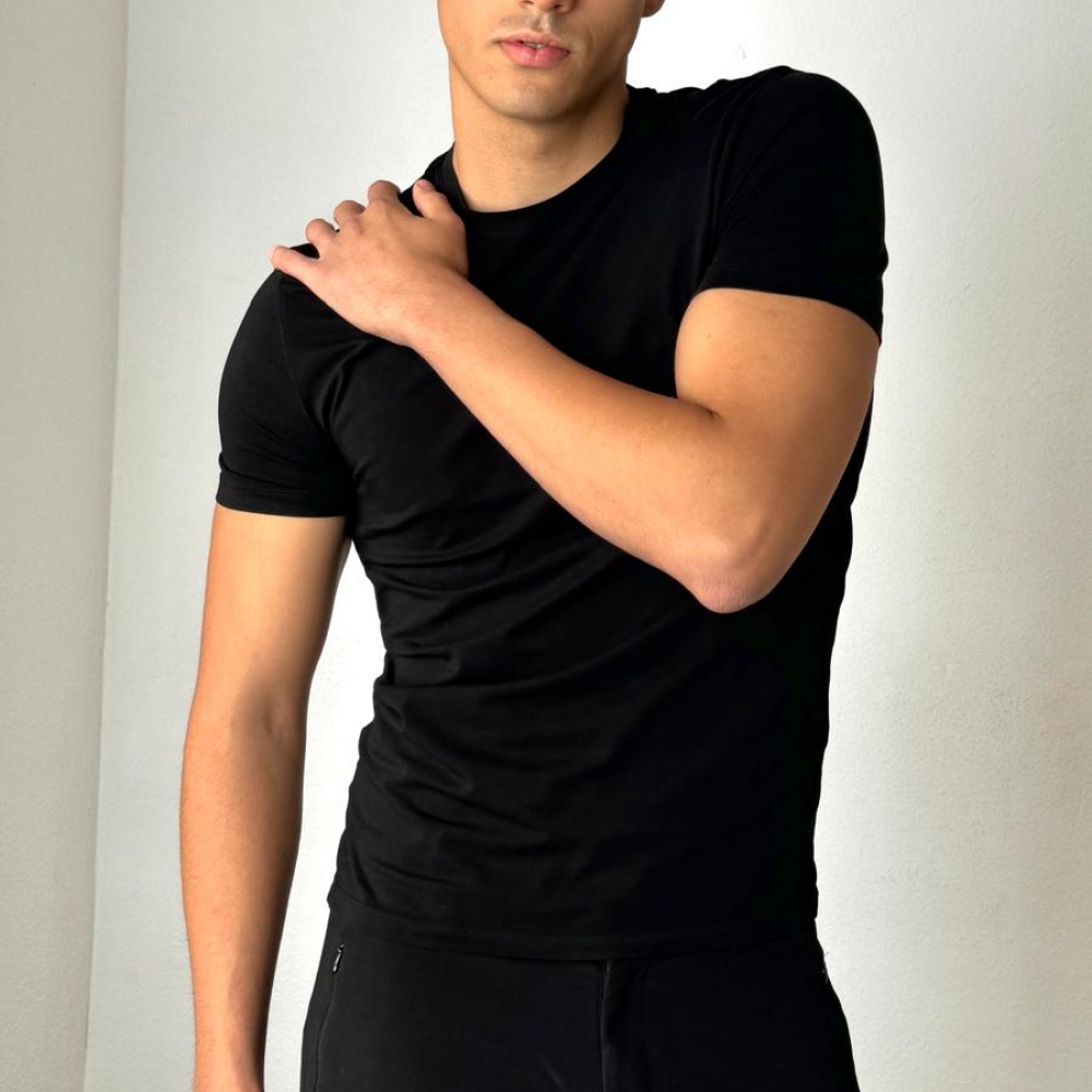 ALEJANDRO FERRE | Monroe Models